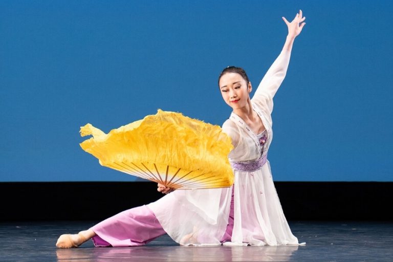 Types of Chinese Dances: Traditional & Folk Dance Guide